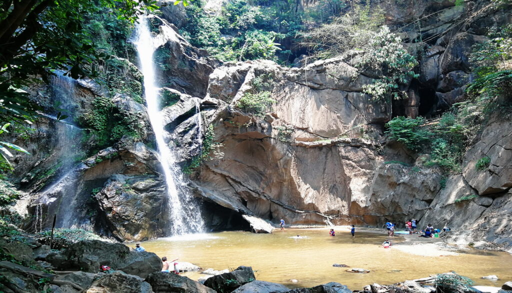 Mok Fah Waterfall: Discover Chiang Mai’s Best Nature Escape