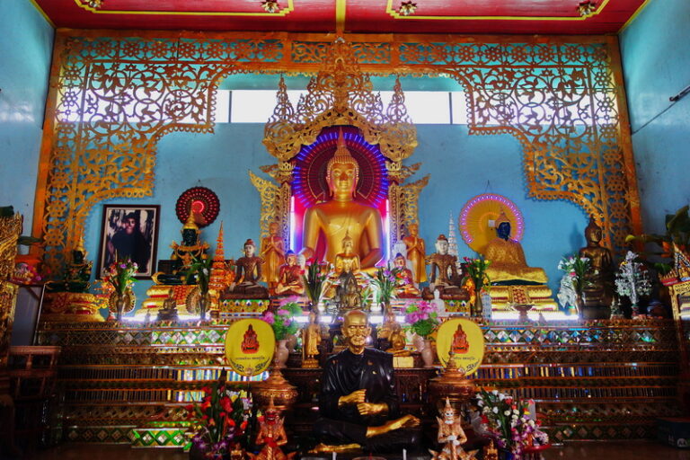 Chong Kham and Chong Klang Temple
